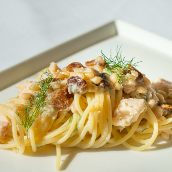 Spaghetti with Raisins, Pine Nuts and Sturgeon - Caviar Giaveri